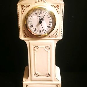 Donegal | Art | Vtg Irish Parian Donegal China White Mantle Clock ...